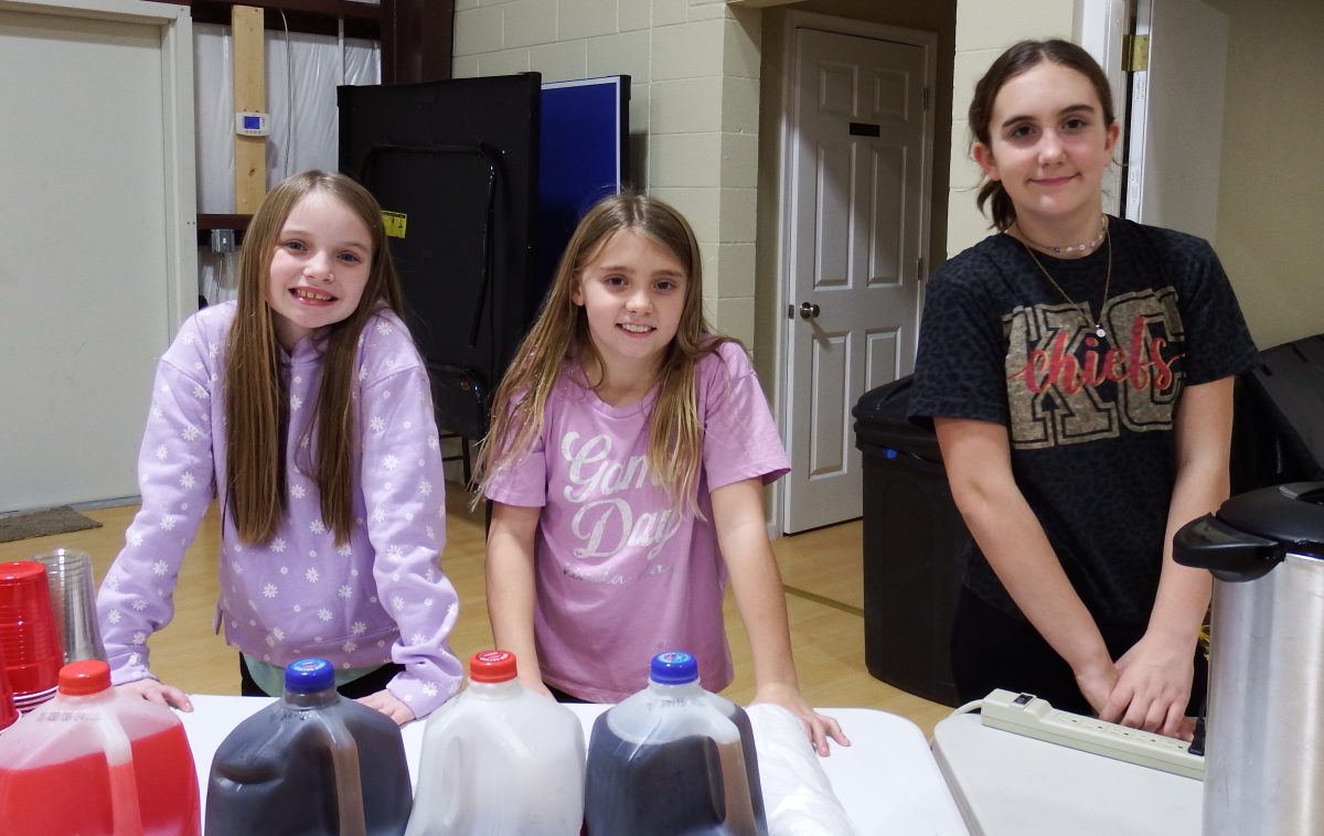 The blessing of a Christmas Dinner – The Licking News