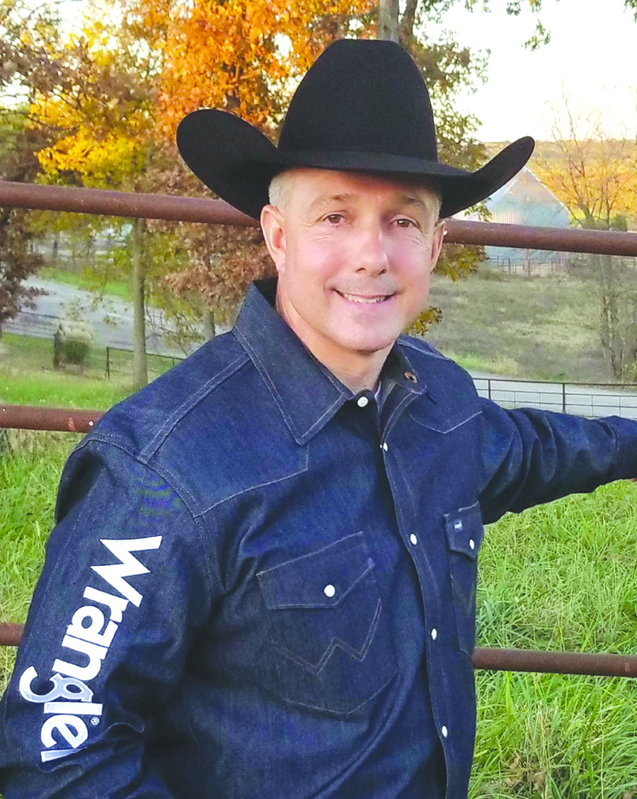 Chris Pyle returns as announcer to 40th Licking Rodeo – The Licking News